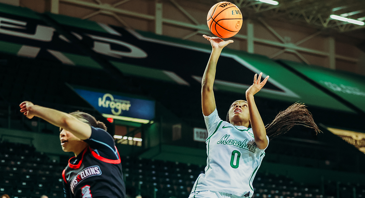 Former Lady Titan Star Timberlynn Yeast Shines With The Thundering Herd ...